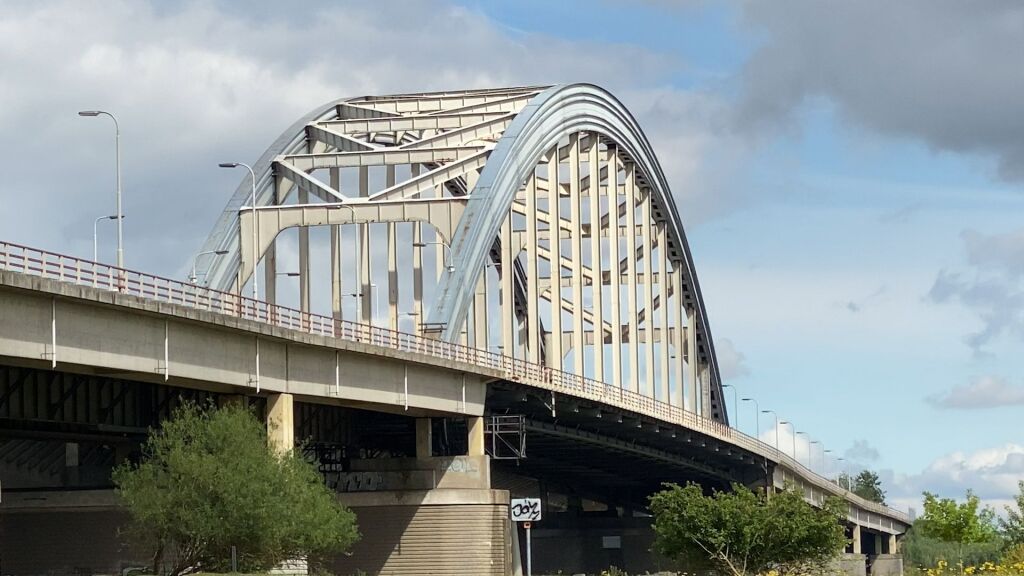 Geen weg meer terug, boogbrug Vianen gaat nu echt verdwijnen