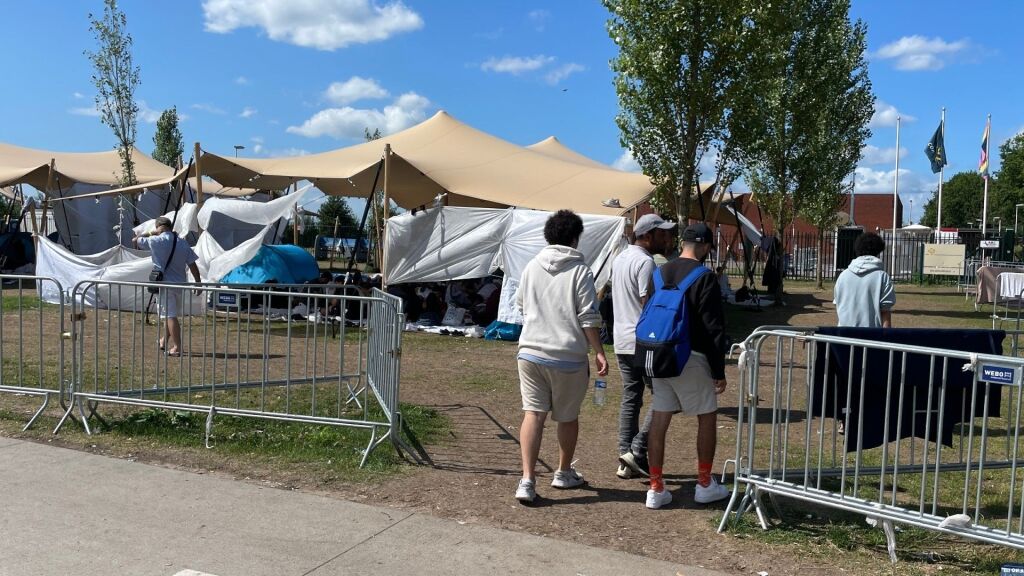 ‘Het draagvlak voor azc Ter Apel neemt af, ik houd mijn hart vast’