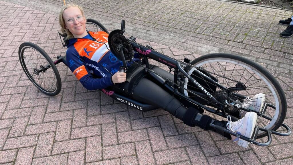 Handbikester Melanie Helweg droomt na behalen nationale titel van ...