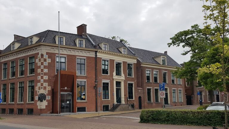 Poolse promovenda viel voor het Fries en onderzocht beïnvloeding taal