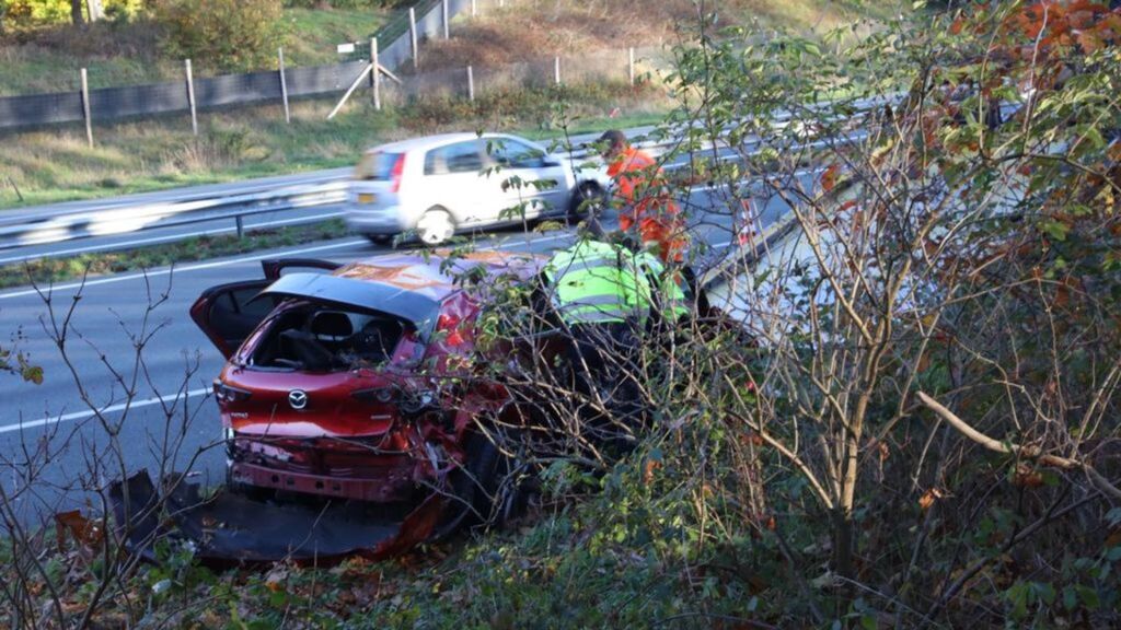 Twee ernstige ongelukken op snelweg, bestuurders verdacht van drugsgebruik