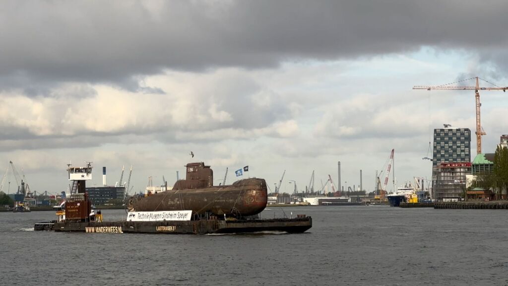 Waarom er een Duitse U-boot uit 1970 door Rotterdam vaart