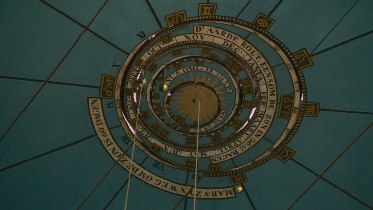 Hij woonde in zijn levenswerk: het verhaal van Eise Eisinga is nog lang ...