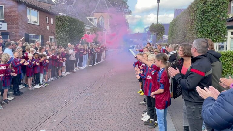 Hellendoorn huilt om verlies van Rob: "De held van het dorp"