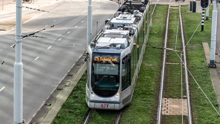 RET gered met miljoenen steun, bus-, tram- en metrokaartjes in januari ...