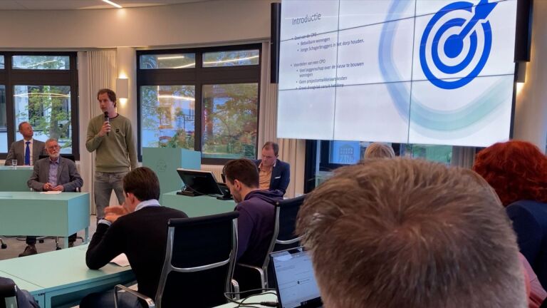 Jan Jaap nam met dorpsgenoten het heft in eigen handen en liet een ...