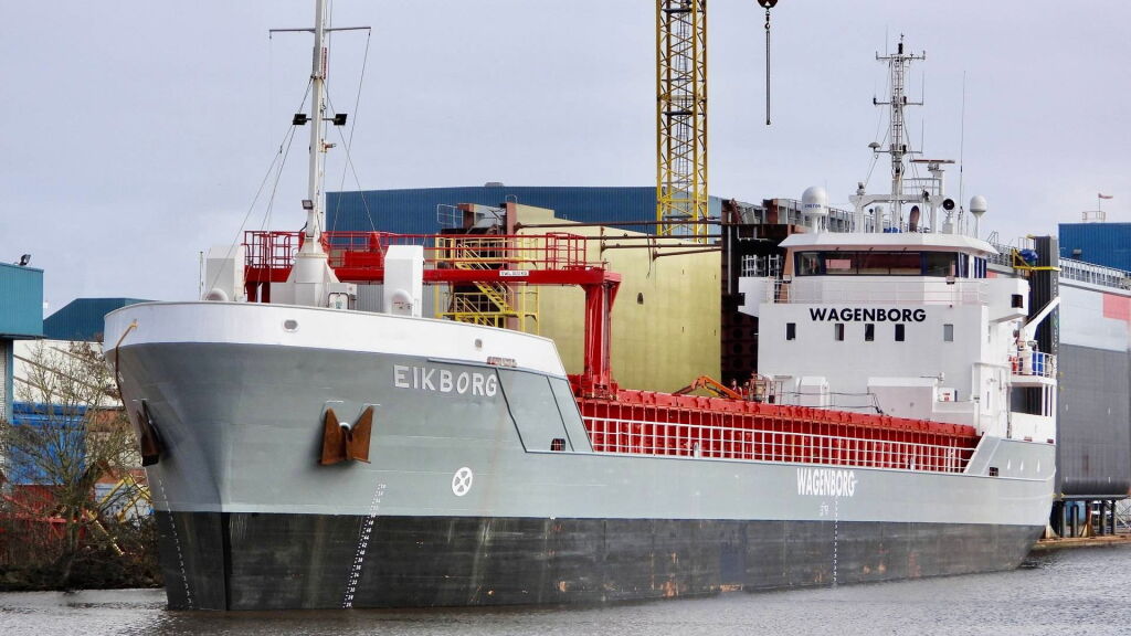 Gronings vrachtschip gestrand voor kust van Portugal